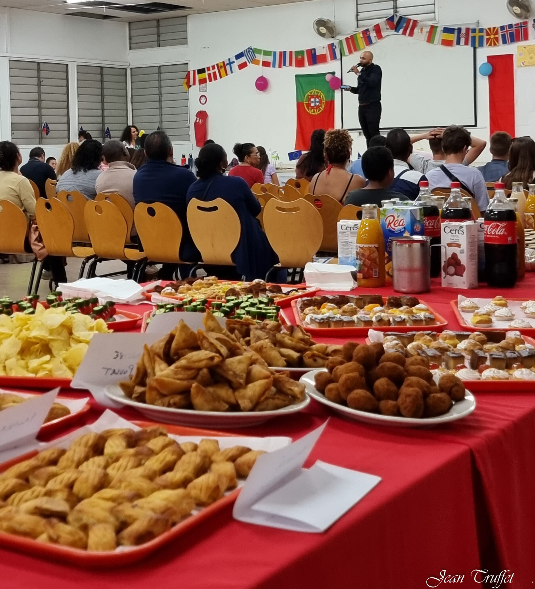 Cérémonie de clôture des échanges ERASMUS | Collège Les Deux Canons