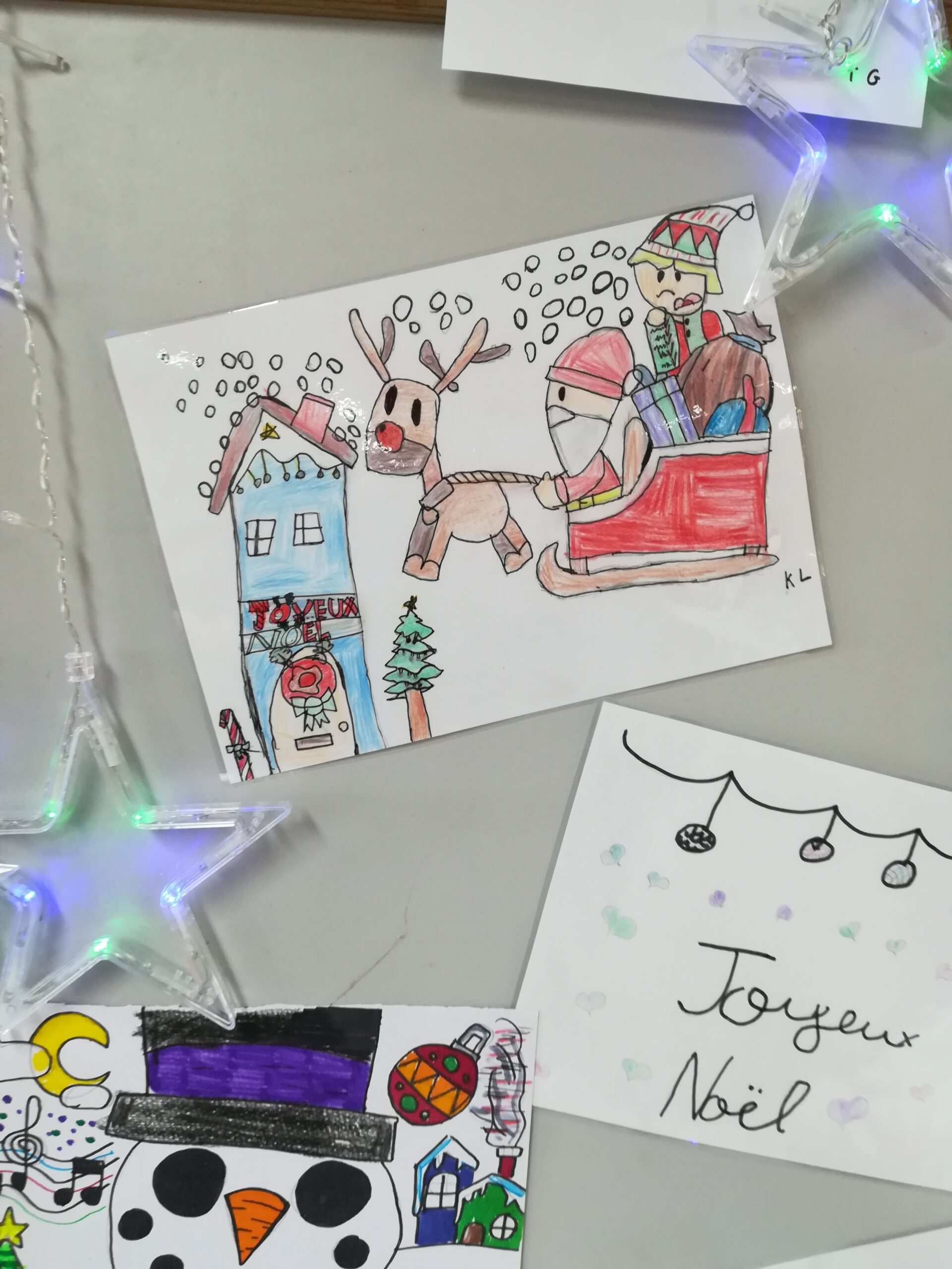 Décorations et concours de dessins de Noël – Collège Joseph SUACOT