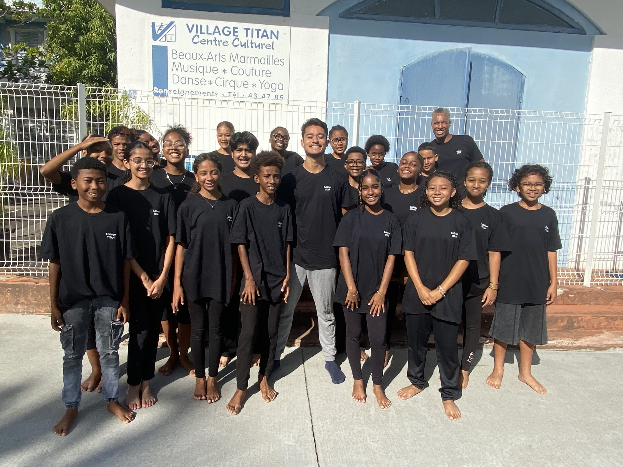 Collège TITAN – A l'ombre de Titan fleurissent les talents.