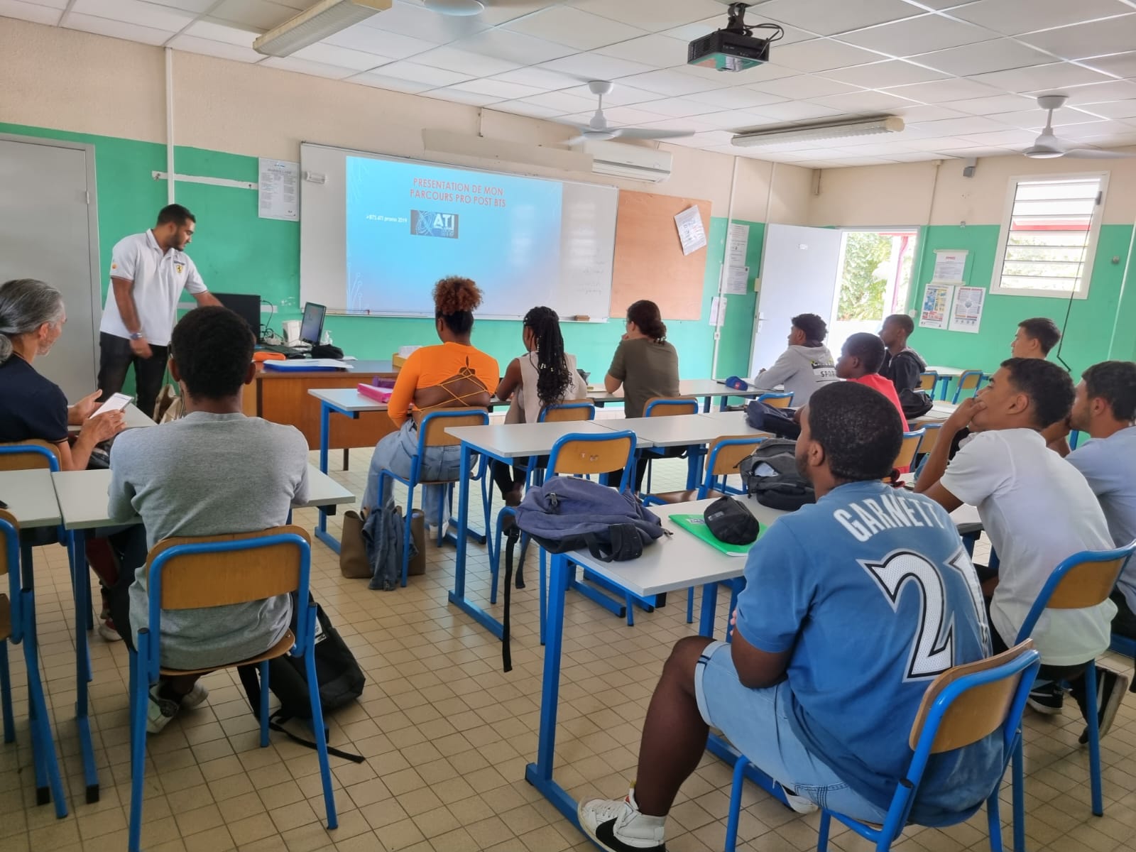 Un Modèle pour nos jeunes – Lycée Professionnel Amiral Lacaze